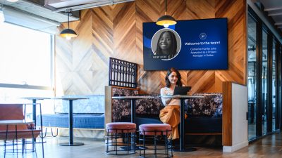 Why your organization needs an employee communication board